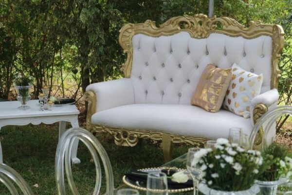 Making Your Seating Plan: How to Organize Your Wedding Chairs for ...