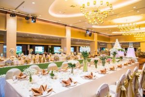 Guide complet des dimensions des tables de banquet : comment optimiser ...
